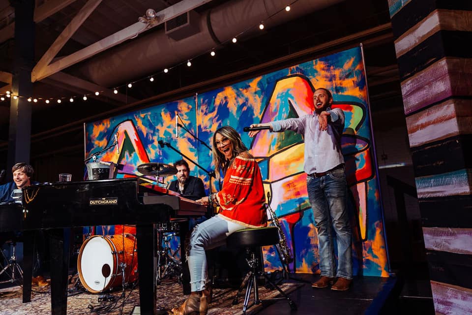 HiFi Productions | Dave Damm | Dueling Pianos & Wedding DJ